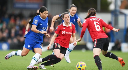 Kerr strike sends Chelsea top of WSL after win over Man United | SuperSport