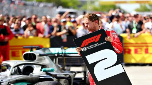 Angry Vettel swaps number boards | SuperSport