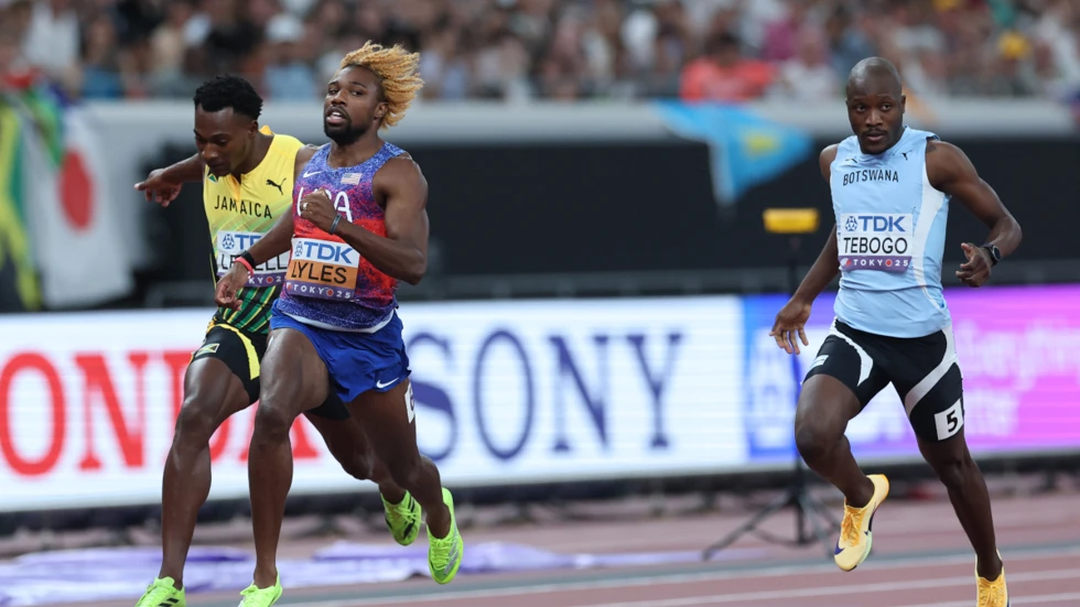 'Jump out the plane!': Lyles overcomes pressure for 200m haul | SuperSport