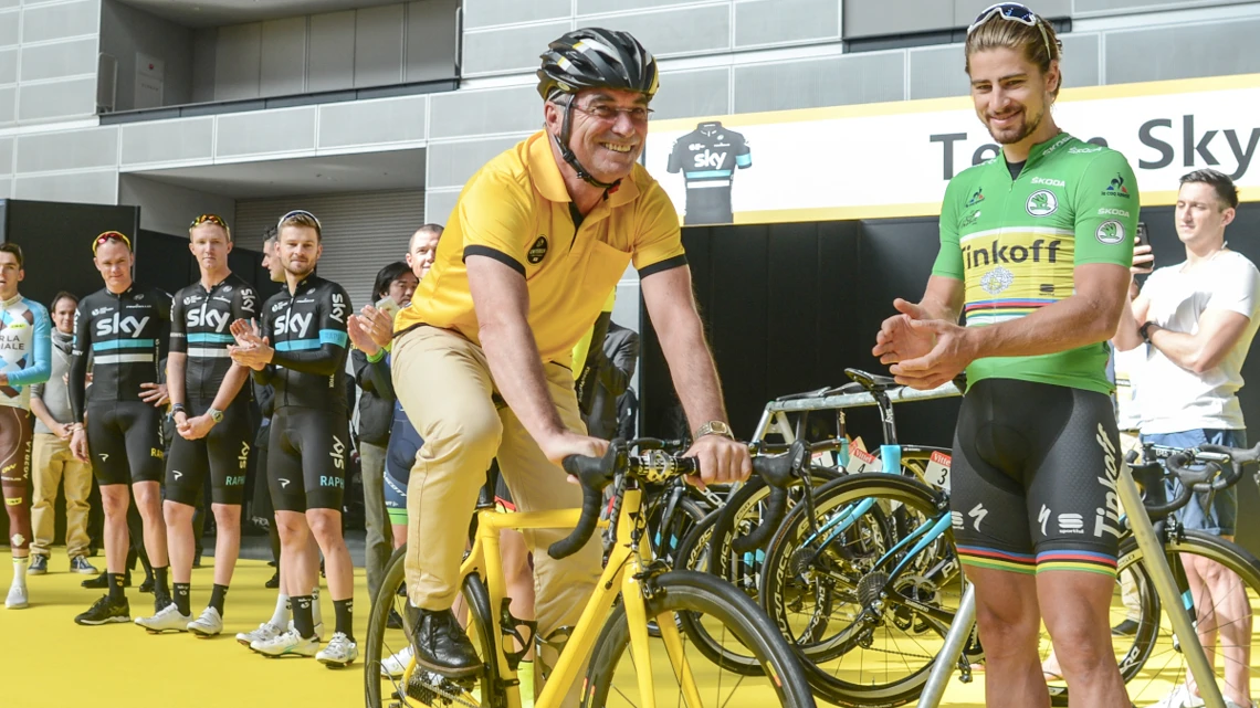 No room for sentiment as Hinault returns to site of world title glory ...