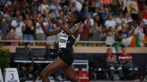 Kenya's Kipyegon sets women's mile world record, her third of season ...